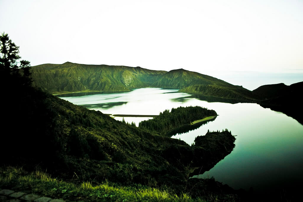 Gdzie i kiedy jechać na Azory? Klimat i pogoda